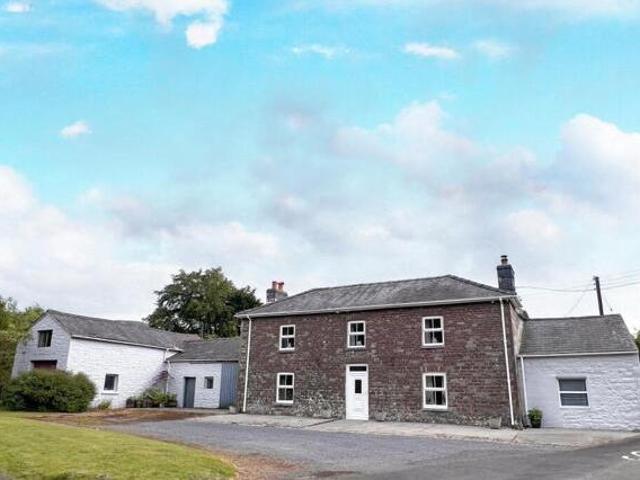Gwynfe, Llangadog, 3 Bedroom Detached
