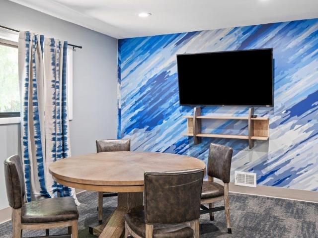 Gwynn Oaks Landing Apartments and Townhomes 1 Bedroom Apartment for Rent at 3101 Windsor Blvd, Lochearn, MD 21207 Lochearn