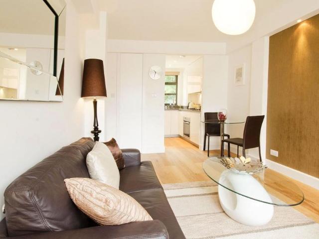 Gwynne House, Whitechapel, London, E1 2 bed flat to rent £3,500 pcm £808 pw
