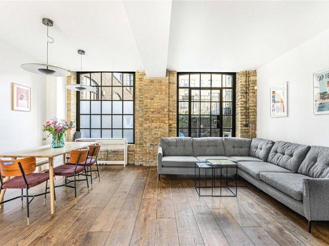 Gunmakers Lane, London, E3 4 bed terraced house to rent £5,500 pcm £1,269 pw