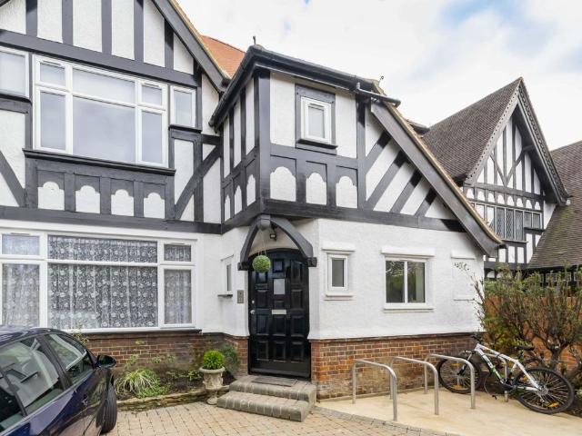 Gunnersbury Avenue, Ealing W5, 3 bed flat to rent, £2,401 pcm | PrimeLocation