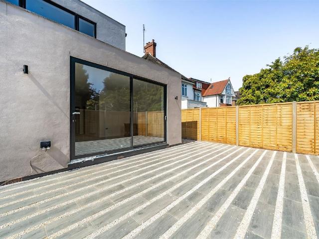 Gunnersbury Avenue, London W5, 3 bed flat to rent, £3,000 pcm | PrimeLocation