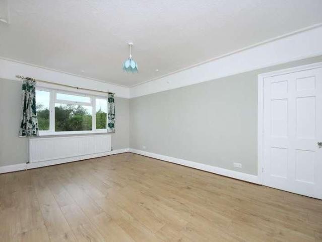 Gunnersbury Avenue, W5