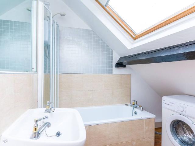 Gunnersbury Gardens, Acton, London W3, Studio to rent, £1,700 pcm | PrimeLocation