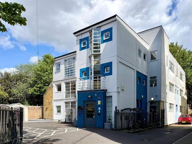 Gunnersbury Lane, London W3, Studio to rent, £1,100 pcm | PrimeLocation