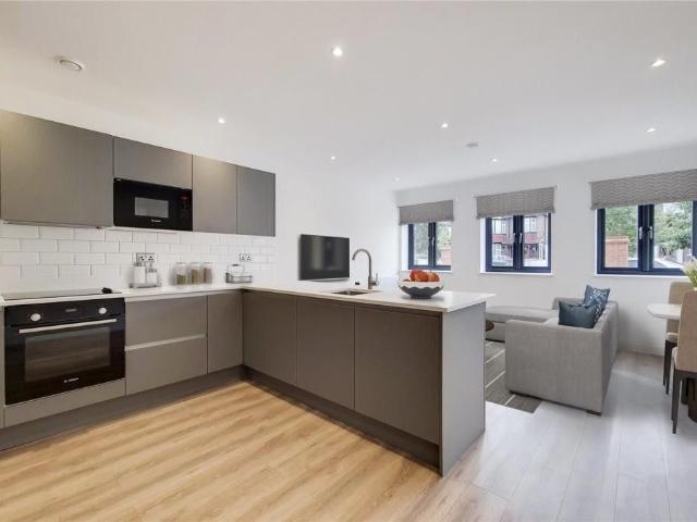 Gunnesbury Avenue, Ealing W5, 1 bed flat to rent, £2,120 pcm | PrimeLocation