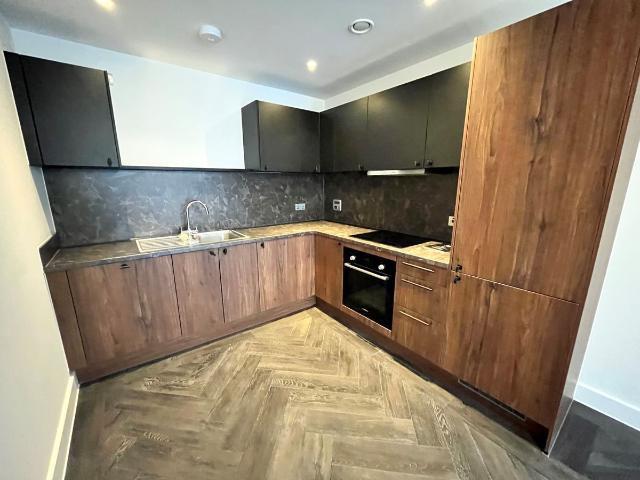Gunsmith House, Birmingham B4, 2 bed flat to rent, £1,200 pcm | PrimeLocation