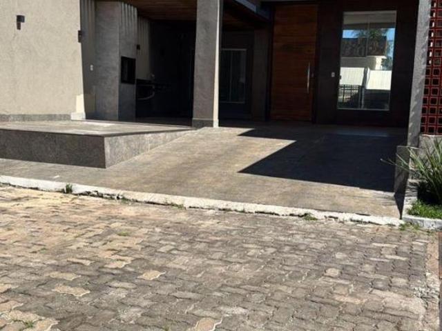 Guará Park | Casa Nova Moderna | 3 Quartos com Suíte | Churrasqueira | 250m² | Alto Padrão