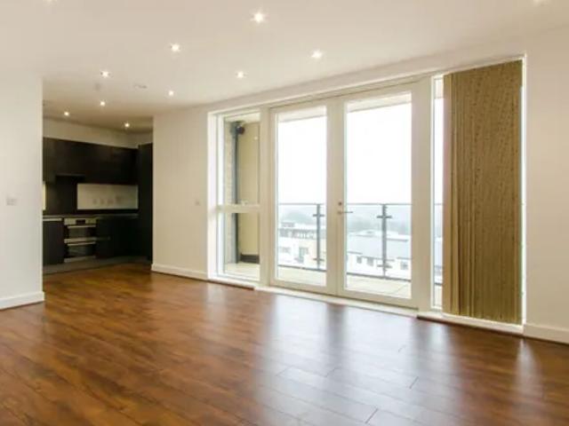 Guardhouse Way, London, NW7 1NN, United Kingdom | 2 bed apartment for rent #168180062 | Rentberry