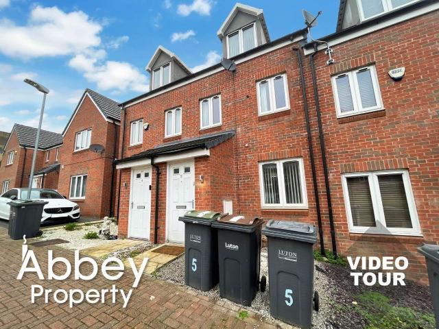 Guardian Way, Luton LU1, 3 bed property to rent, £1,550 pcm | PrimeLocation