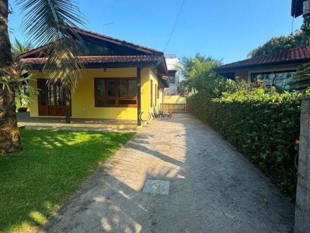 Guarujá Jardim Pernambuco II, amplo gramado, piscina e churrasqueir
