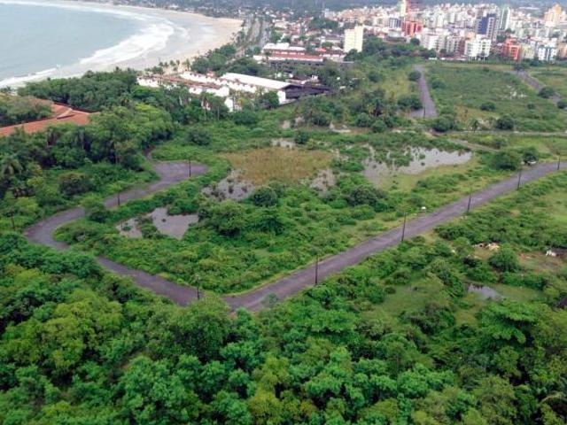 Guarujá – Lindo. 158m2 util Vista p/ mar e floresta, Ponta da Enseada, 3 suites 3 vagas