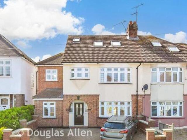 Gubbins Lane, Romford, 5 Bedroom Semi detached