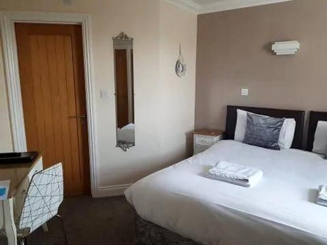Guest house to rent