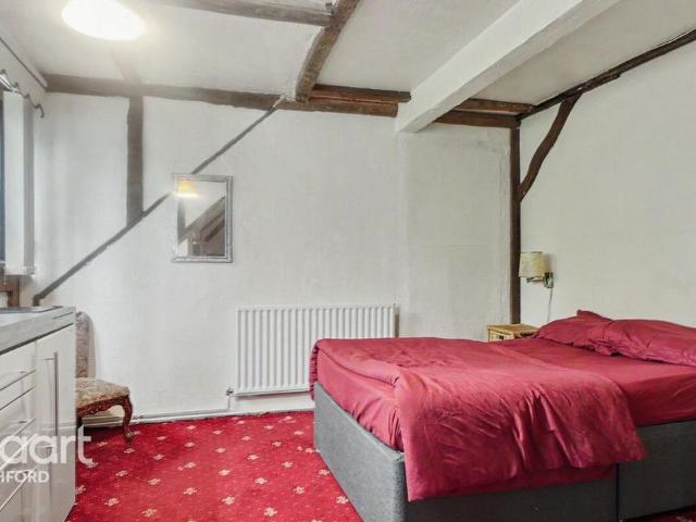 Guest house to rent