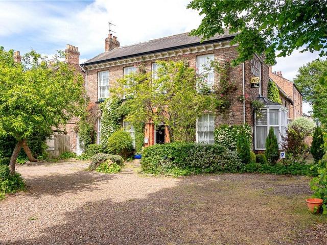 Guest house for sale