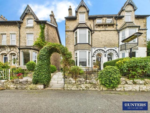 Guest house for sale