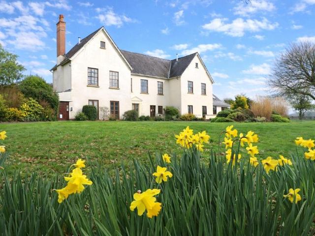 Guest house for sale
