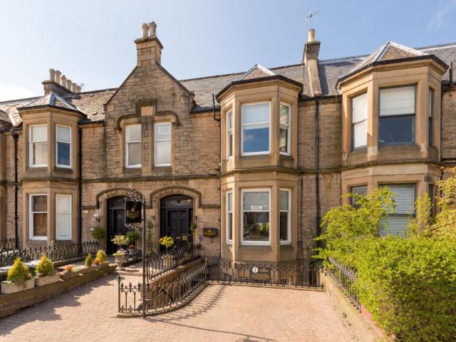 Guest house for sale