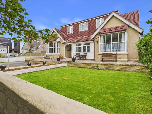 Guest house for sale