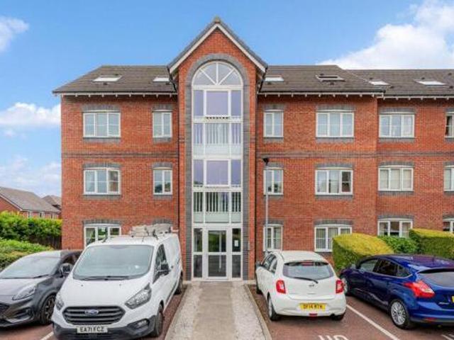 Guest Street, Leigh, 2 Bedroom Apartment