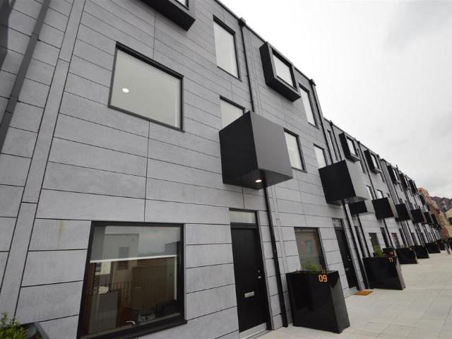 Guest Street, New Islington M4 4 bed house to rent £2,800 pcm £646 pw
