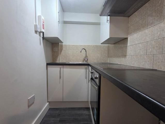 Guide Price £1,200 pcm Available Now Part Furnished