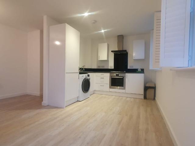 Guild House, Preston PR1, 3 bed flat to rent, £1,100 pcm | PrimeLocation