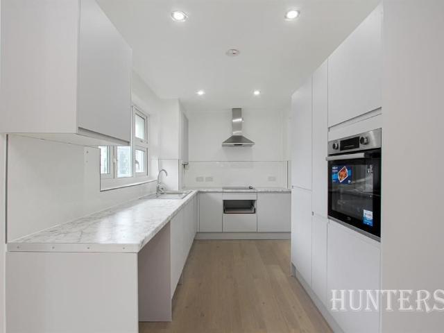 Guildford House, Denmark Road, London SE5, 3 bed flat to rent, £2,400 pcm | PrimeLocation