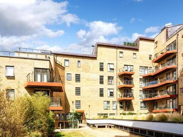 Guildford House, North Maida Vale, 3 Bedroom Apartment