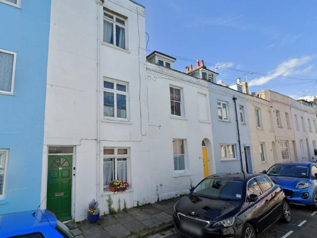 Guildford Street, BN1 2 bed flat to rent £1,725 pcm £398 pw