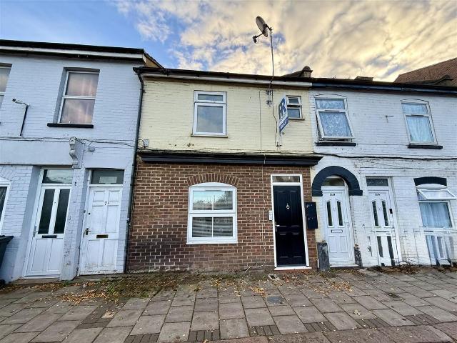 Guildford Street, Luton LU1, 1 bed flat to rent, £900 pcm | PrimeLocation
