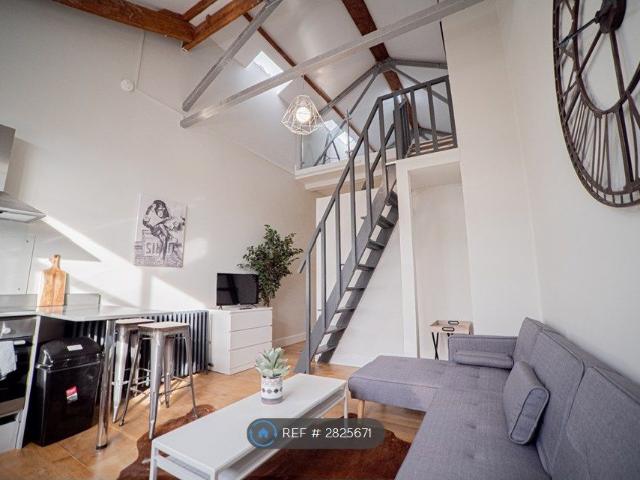 Guildford Street, Luton LU1, 1 bed flat to rent, £1,275 pcm | PrimeLocation