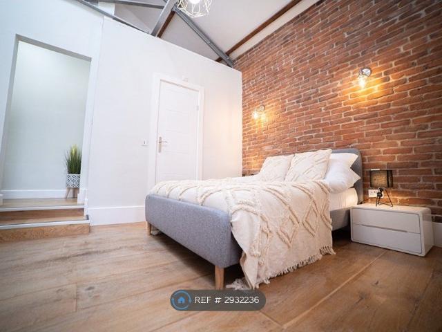 Guildford Street, Luton LU1, Studio to rent, £1,225 pcm | PrimeLocation