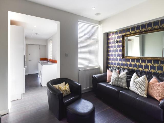 Guildford Street, Stoke ST4, 4 bed terraced house to rent, £303 pppm | PrimeLocation