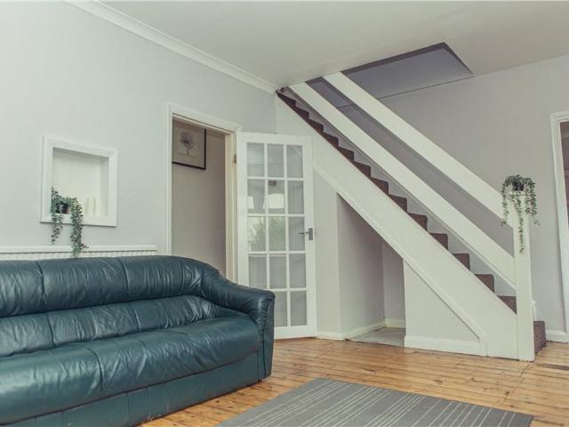Guildford, Surrey, GU2 9TA