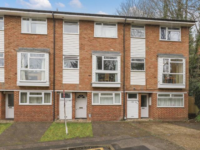 Guildford Park Avenue, Guildford GU2, 4 bed end terrace house to rent, £2,750 pcm | PrimeLocation