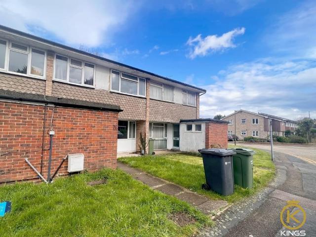 Guildford Park Avenue, Guildford 4 bed terraced house to rent £2,600 pcm £600 pw