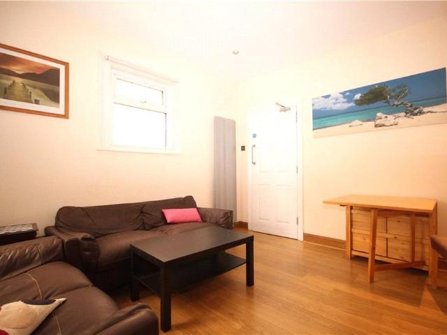 Guildford Park Road, Guildford, Surrey, GU2 7NA