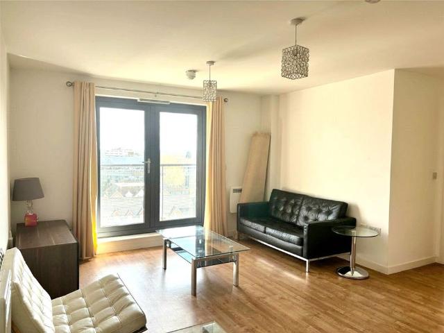 Guildford Road, Woking, Surrey, GU22 7LW