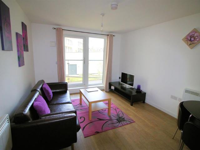 Guildford Road, Woking, Surrey, GU22 7PZ