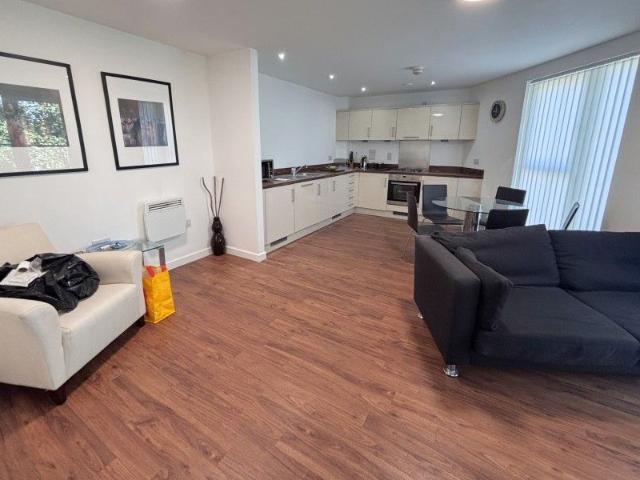 Guildford Road, Woking, Surrey, GU22