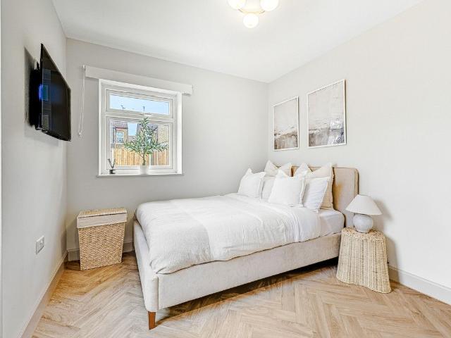 Guildford Road, Southend On Sea SS2, Room to rent, £775 pcm | PrimeLocation