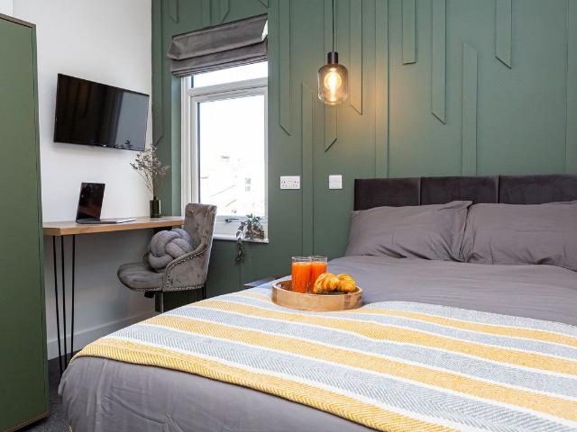 Guildford Road, Southend On Sea SS2, Room to rent, £855 pcm | PrimeLocation