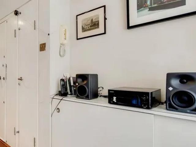 Guildhall School of Music and Drama, Silk Street, Barbican, London, EC2Y 8DT, United Kingdom | 2 bed apartment for rent #137170709 | Rentberry