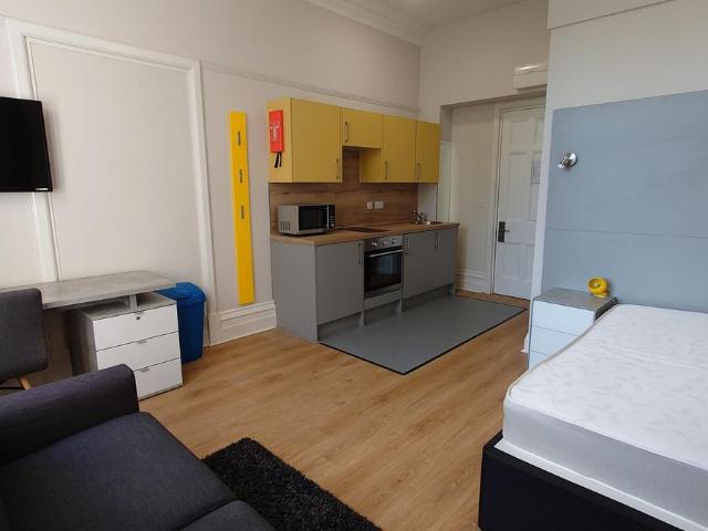Guildhall Walk, Portsmouth PO1, Studio to rent, £932 pcm | PrimeLocation