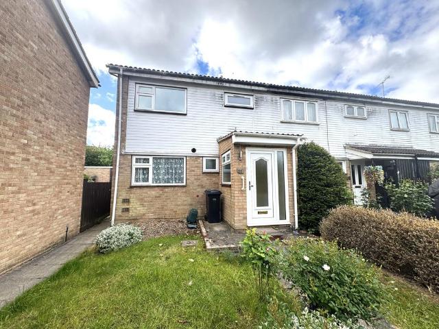 Guilfords, Harlow, CM17 0HU 3 bed end of terrace house to rent £1,900 pcm £438 pw