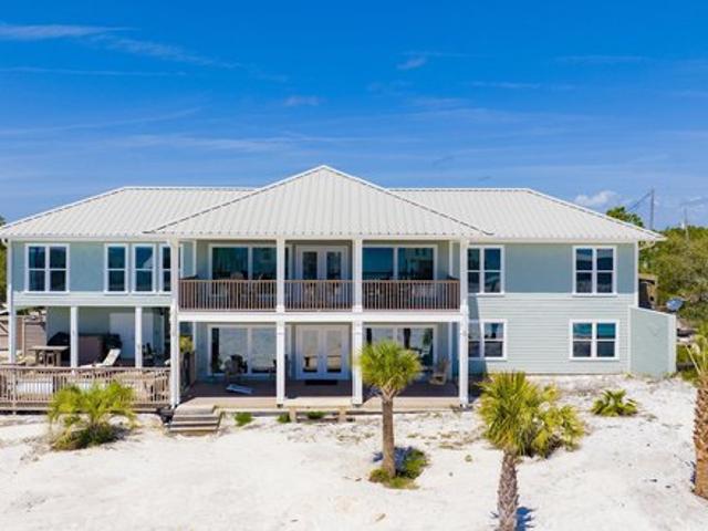 6760 Sea Shell Dr, Gulf Shores, AL 36542