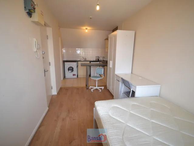 Gulson Road, CV1