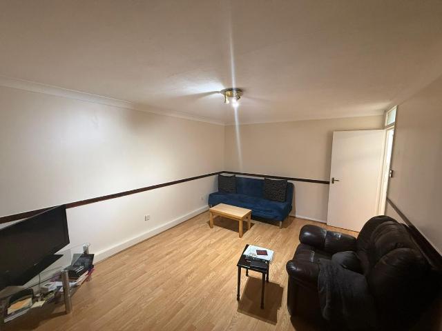 Gurney Close, Barking IG11, 2 bed flat to rent, £1,700 pcm | PrimeLocation